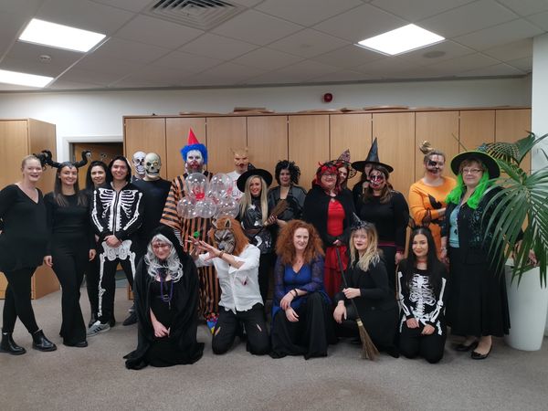 Dee Set | Careers | We have fun